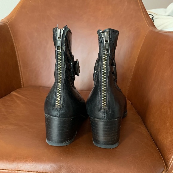 Frye | Shoes | Barely Worn Black Leather Frye Booties | Poshmark